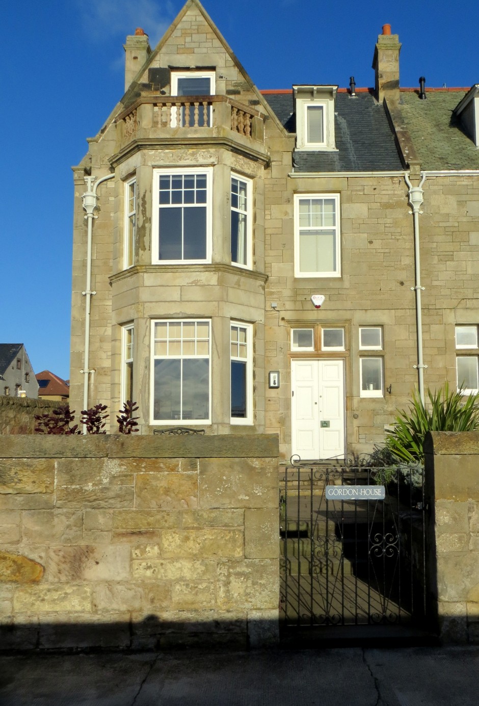 POTTED HISTORY No 2: Earlsferry House - Part 2 - The Glovers - Elie ...